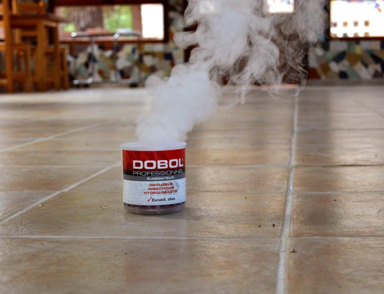 Bote fumígeno de Dobol Fumigator – El desinsectador y desratizador