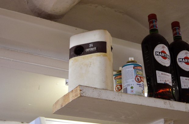 Apuntes sobre el Coopermatic – El desinsectador y desratizador