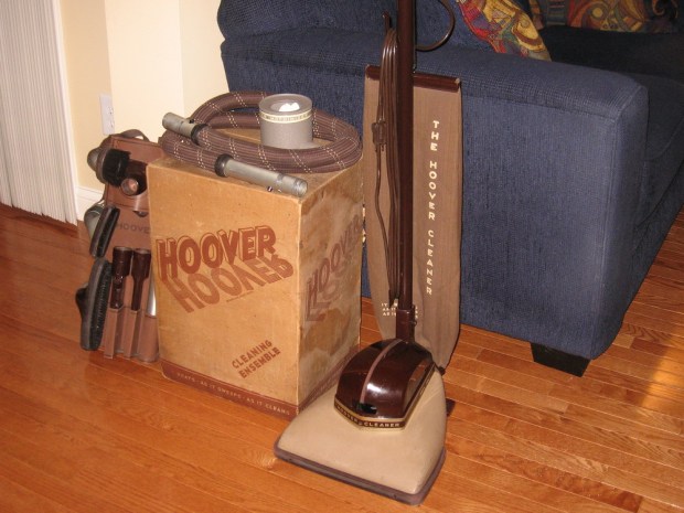 Hoover Mothimizer contra polillas de la ropa (1920-1950) – El ...